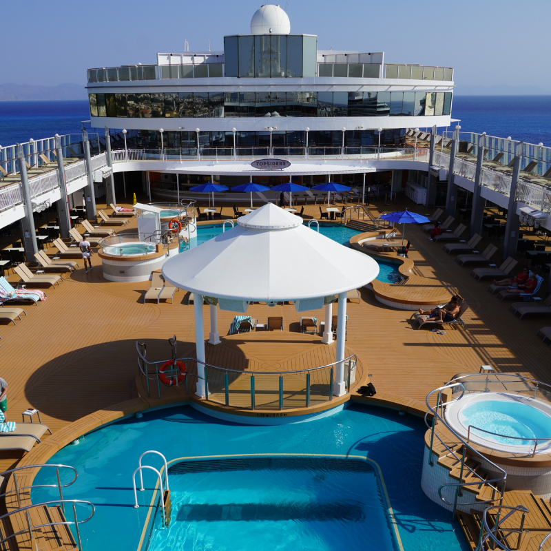 Cruise Review - Norwegian Jade - Paramount Cruises Blog