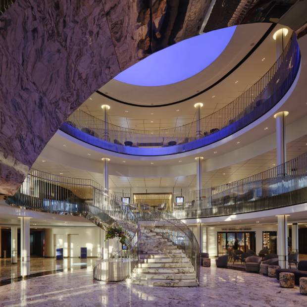 Cruise Review - P&O Iona - Paramount Cruises Blog